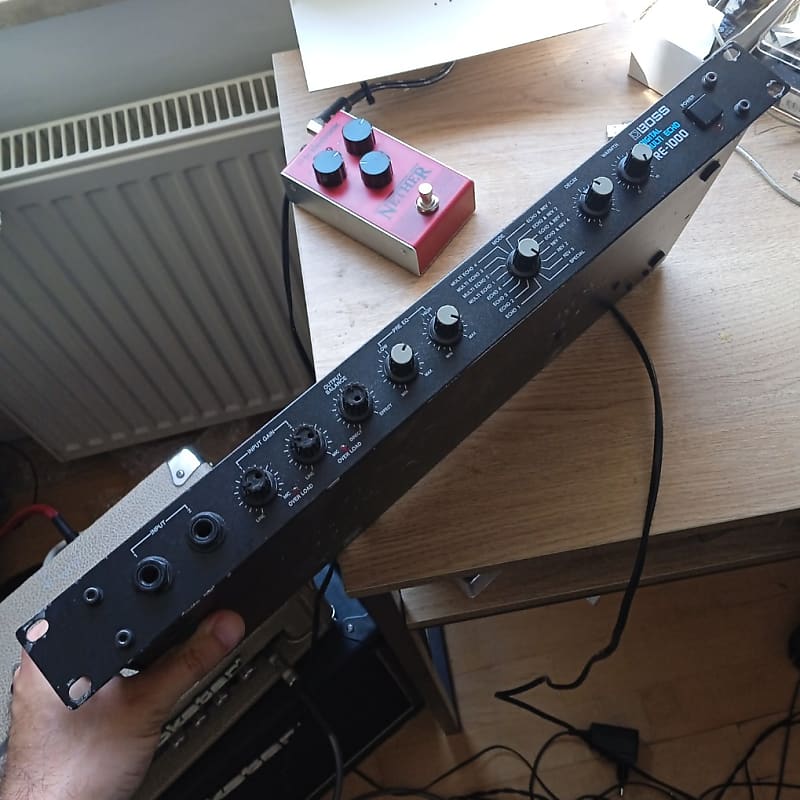 Very rare : Boss RE-1000 Digital Multi-Echo Delay Rack | Reverb