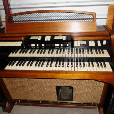 Hammond Model E-112 Electric Organ - Hardwood | Reverb
