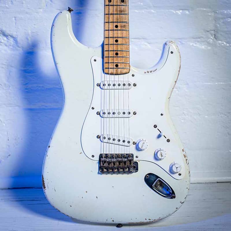 Fender Stratocaster THE FIRST YEAR 1954 - White | Reverb Deutschland