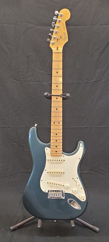 Fender Stratocaster 1984 - Emerald | Reverb