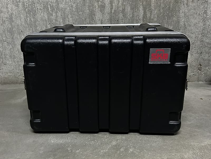 SKB 6 Space Rack Case | Reverb