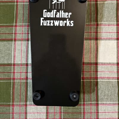 Fuzz Face Deluxe: Square Face NTE 123A circuit with tone/bass | Reverb