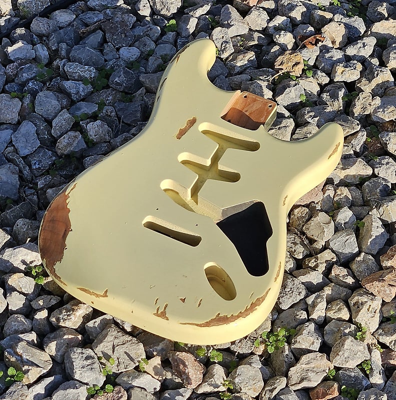 Strat Body - Nitro Relic Vintage White | Reverb