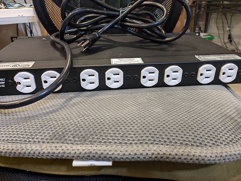 Middle Atlantic PD-915R | Reverb