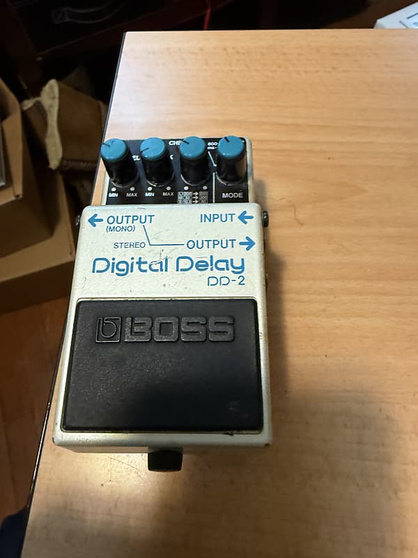 Boss Dd2 digital delay pedal - White | Reverb