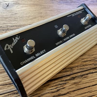 Fender Deluxe 90 DSP 3-button Footswitch | Reverb