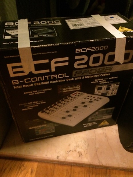 Behringer BCF 2000 White | Reverb