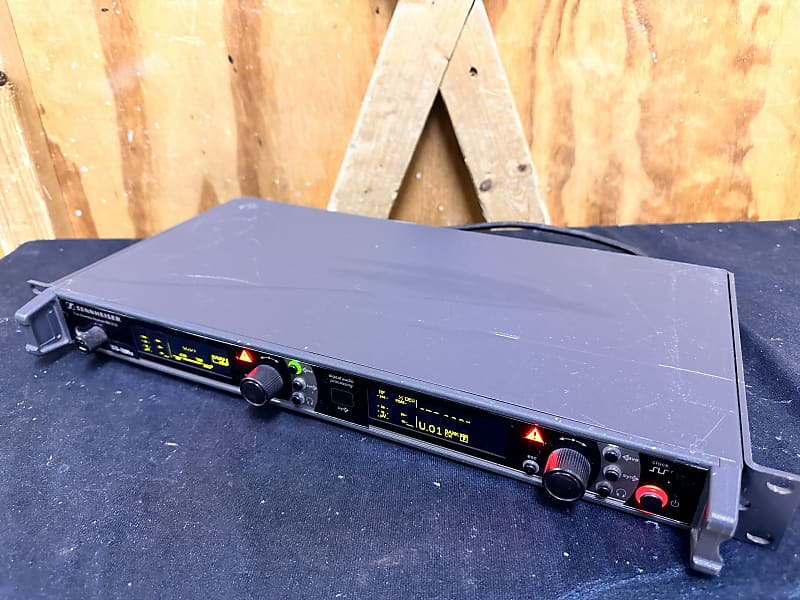 Sennheiser EM 3732-E Two-Channel Wireless Microphone Receiver | Reverb