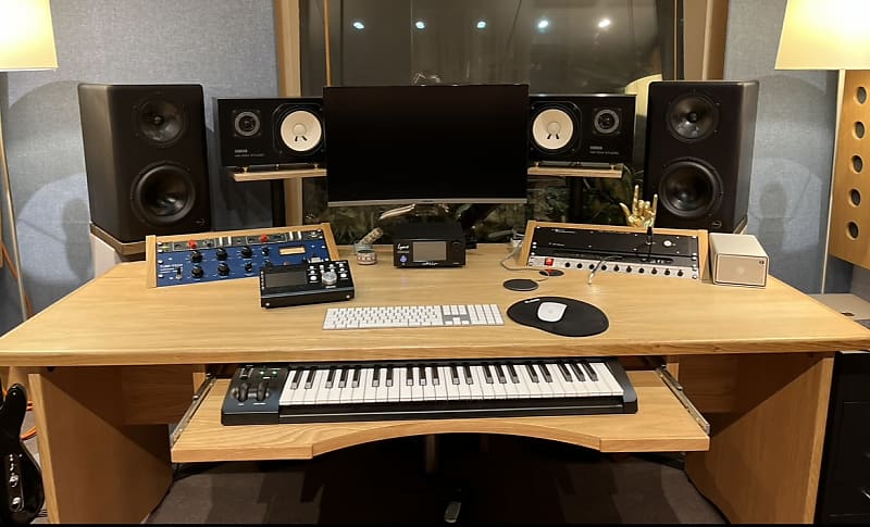 StudioRacks Custom Studio desk 2022 - Oak Veener | Reverb UK