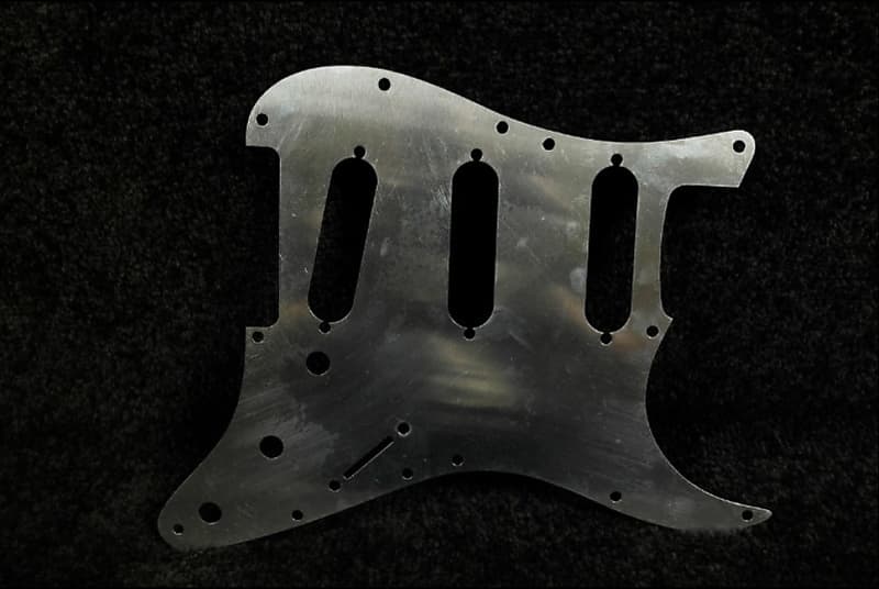 Strat / Stratocaster Aluminum Shield 60's Style - | Reverb France