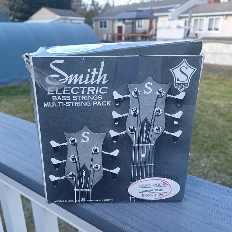 Ken Smith 5 pack medium scale 4 string roundwounds | Reverb