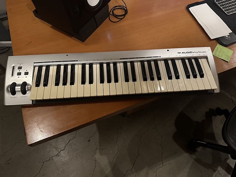 Avid KeyStudio - 49 Key MIDI Controller | Reverb