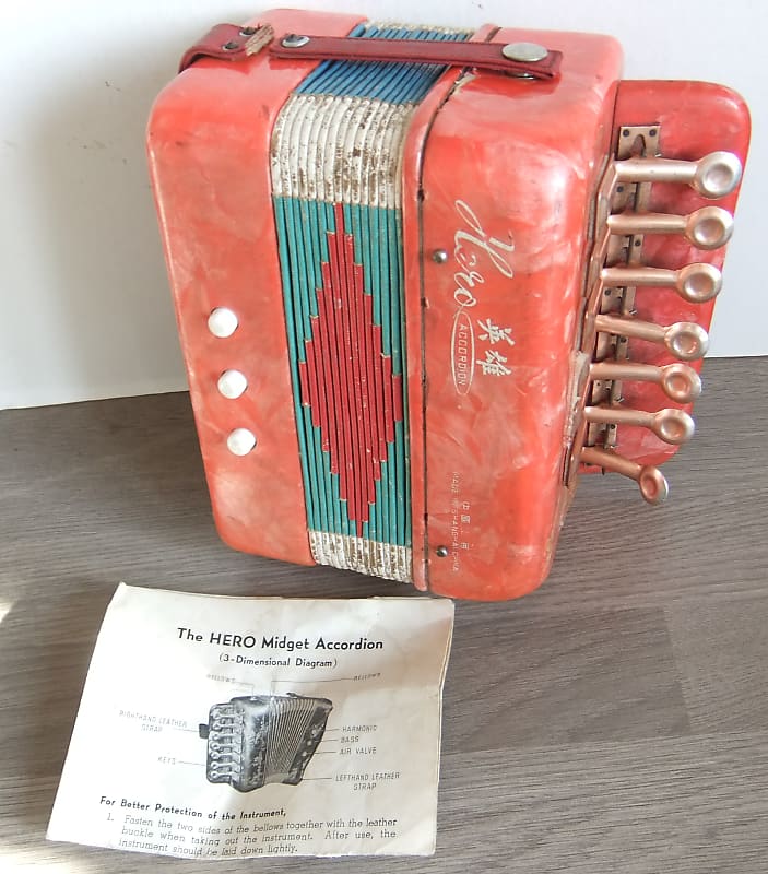RARE, VINTAGE HERO "MIDGET" MINIATURE ACCORDION / MELODEON | Reverb UK
