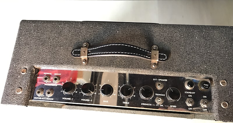 1960's Guild 66J 20 watt 1x12 Tube Combo Amplifier | Reverb