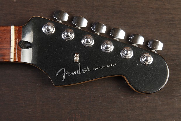 Fender Special Edition Painted Headstock | Reverb Deutschland