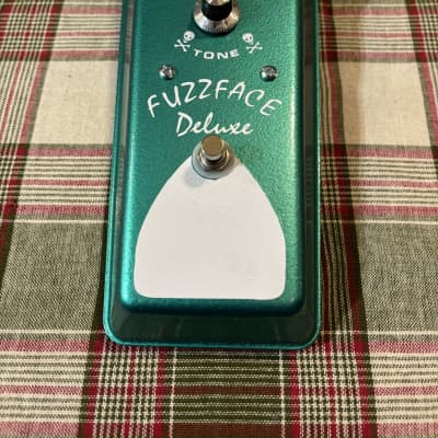 Fuzz Face Deluxe: Square Face NTE 123A circuit with tone/bass | Reverb