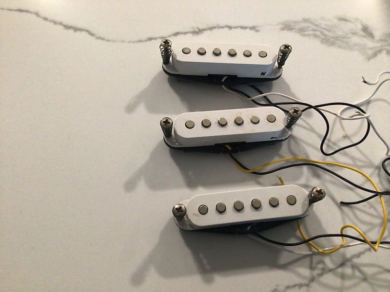 Squier Standard Stratocaster 2000 pickups | Reverb