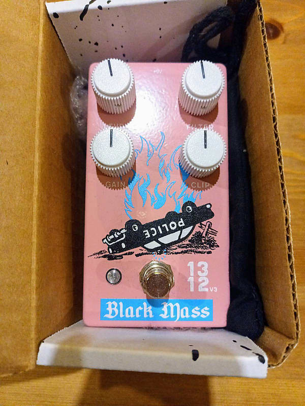 Black Mass 1312 Distortion V3 - 8 in 1 RAT Guitar / Bass | Reverb UK