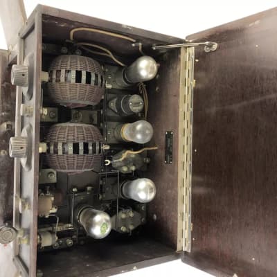 Vintage Amrad 35 Inductrole 3500-3 Table Top Tube Radio | Reverb