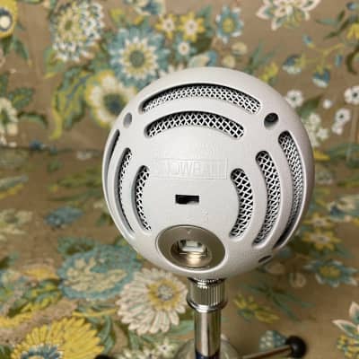 Blue Snowball USB Microphone | Reverb