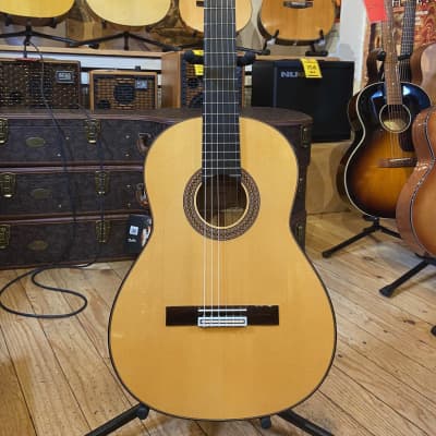 Esteve Model & Flamenco | Reverb