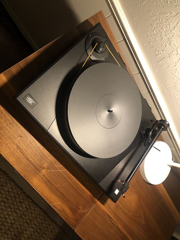 MoFi Electronics Ultradeck Turntable w/MasterTracker & Super | Reverb