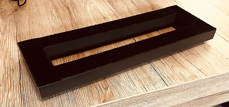 Pedalboard with Fuzzy Velcro Generic | Reverb