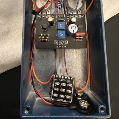 Middleton Pedals Bc183 fuzz face clone 2024 - Blue | Reverb