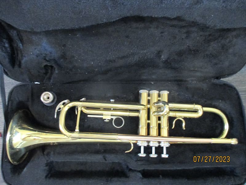 Glory brand trumpet with case and mouthpiece | Reverb