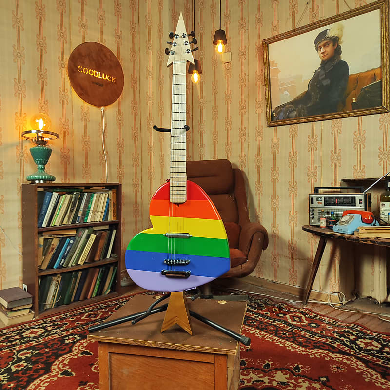 HEART Funny Electric Guitar LGBT Gay interest Rare Craft Joy | Reverb