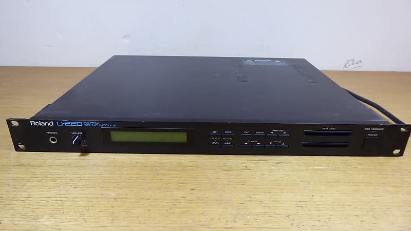 ROLAND U-220 RS-PCM Multi-Timbral Synthesizer Sound Module | Reverb