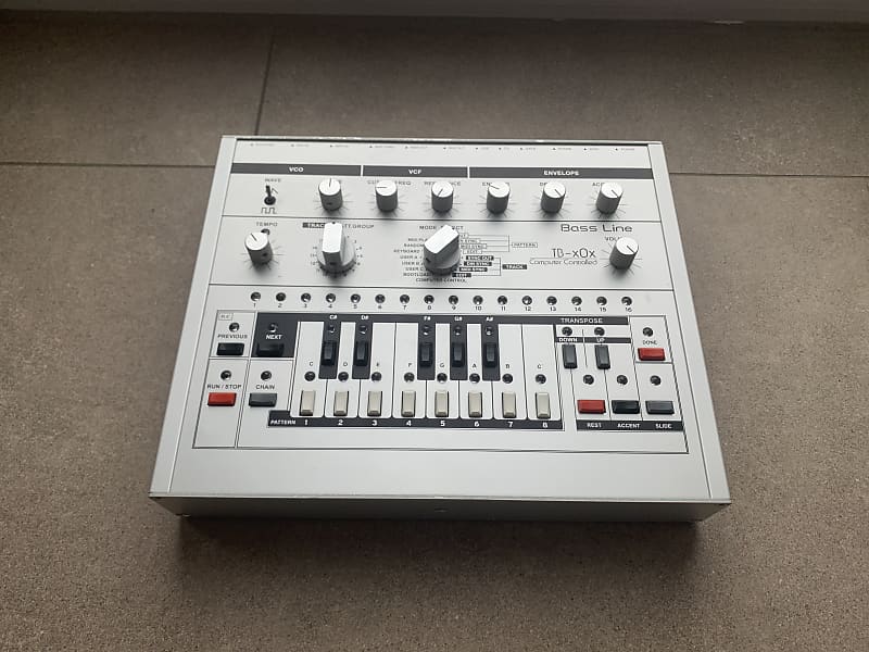 Xoxshop Xoxbox silver 303 clone aluminium housing | Reverb