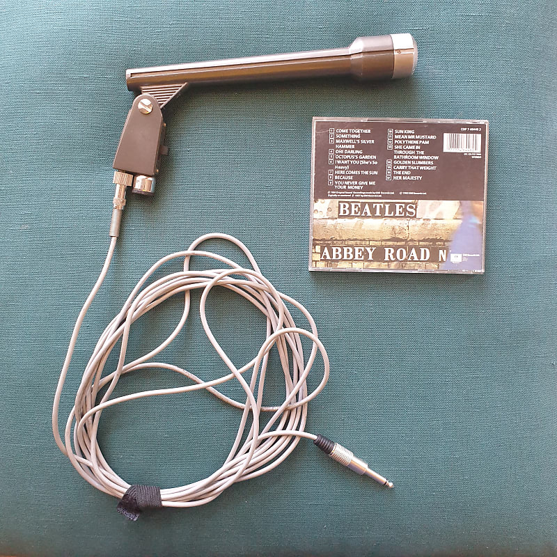 Vintage Eagle DX-63 dynamic microphone | Reverb