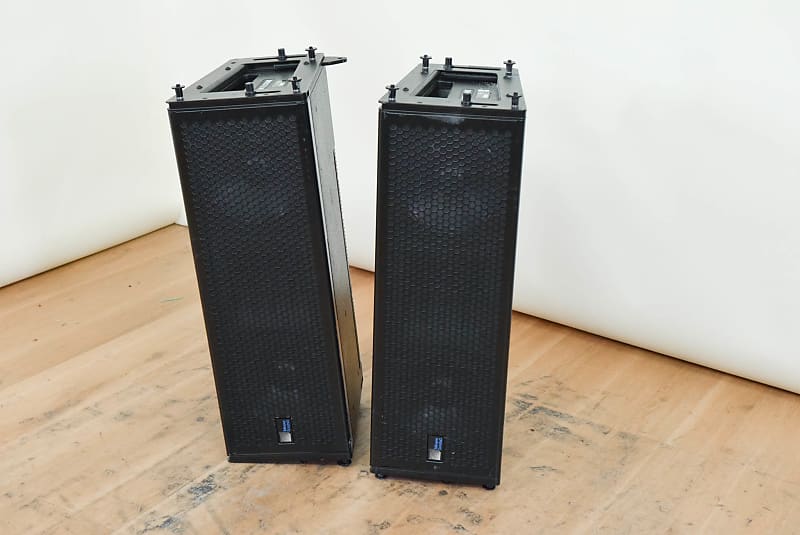 Meyer Sound M'elodie Powered Line Array Loudspeaker Pair | Reverb UK
