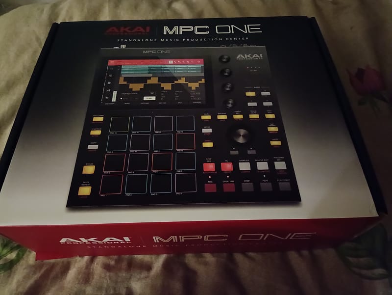 AKAI MPC One Standalone midi sequencer 2020 - Present - Black | Reverb