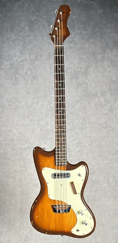 1963 Silvertone 1442 Bass | Reverb
