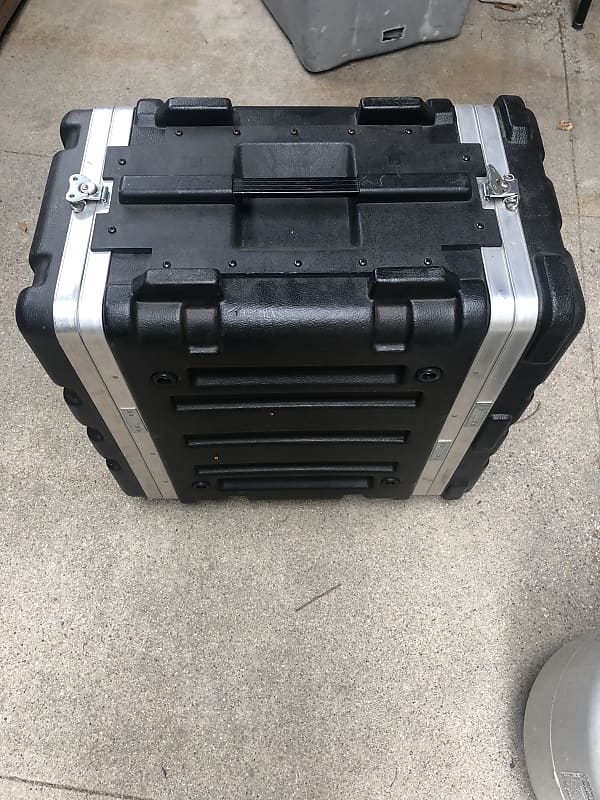 SKB flight case | Reverb