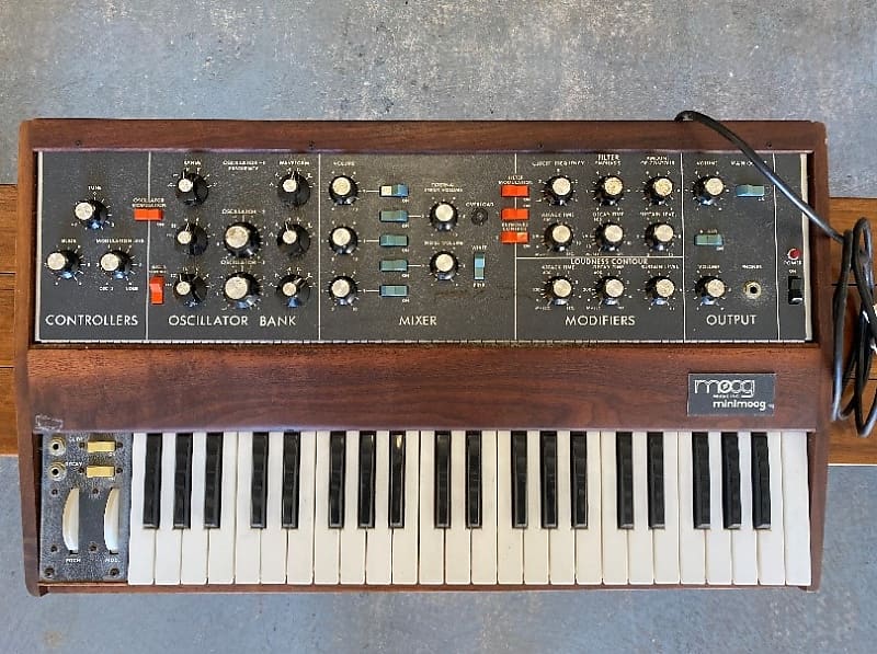 1973 Moog Minimoog D Model Synth | Reverb