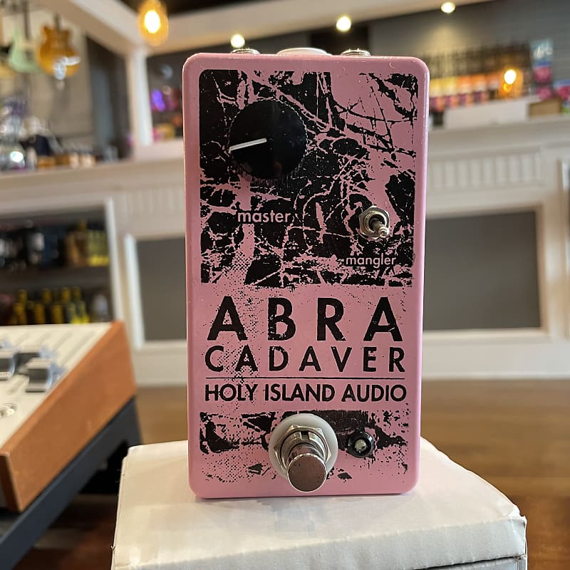 Holy Island Audio Abra Cadaver Octave Fuzz - Pink | Reverb