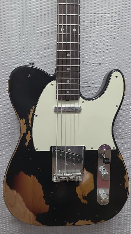 E11even Guitars Single Cut Standard SW63 with Fender AVRI 62 | Reverb