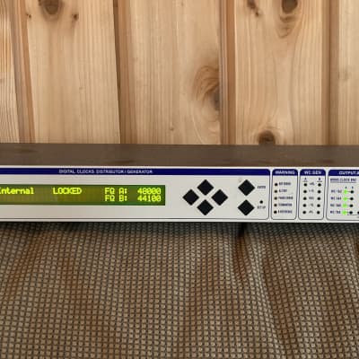 Brainstorm Electronics DCD-8 Word Clock Distripalyzer and DD | Reverb