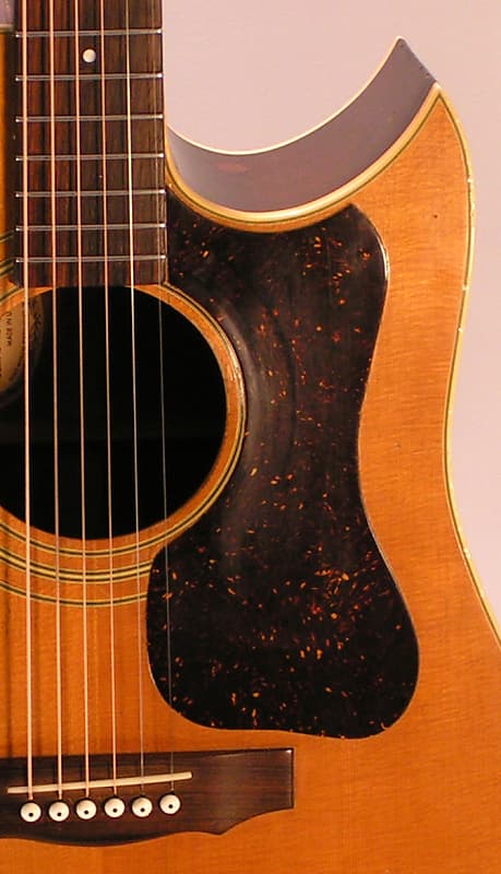 Pickguard type GUILD cutaway USA Westerly acoustique ( droite | Reverb