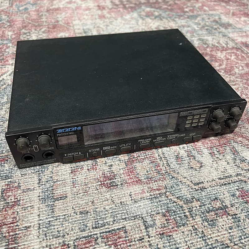 Zoom 9050 Advanced Instrument Effects Processor | Reverb UK