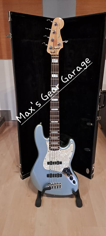 Fender Jazz custom shop classic V strings 2003 - Ice Blue | Reverb