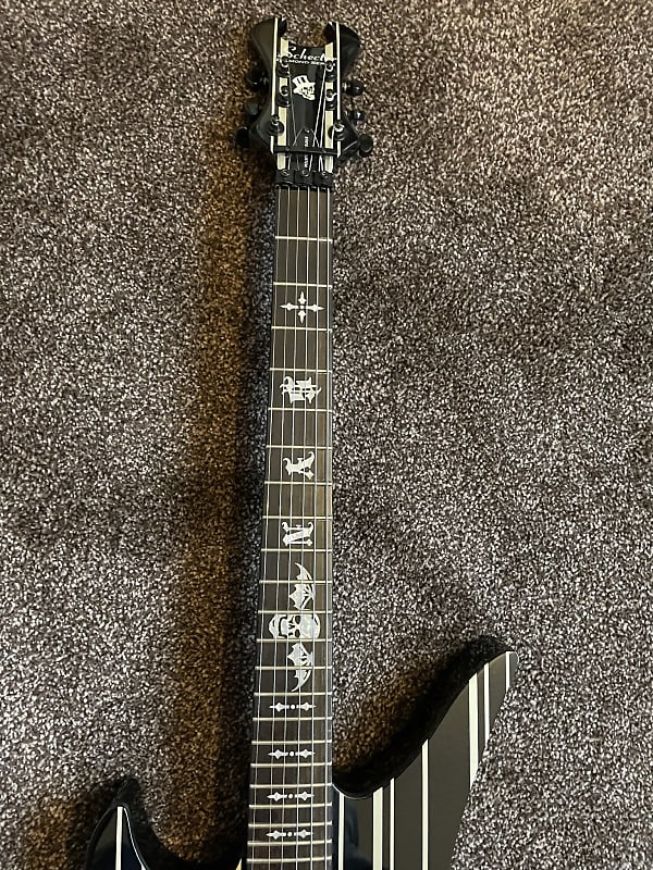 Left handed Schecter Synyster gates custom 2017 Black with | Reverb