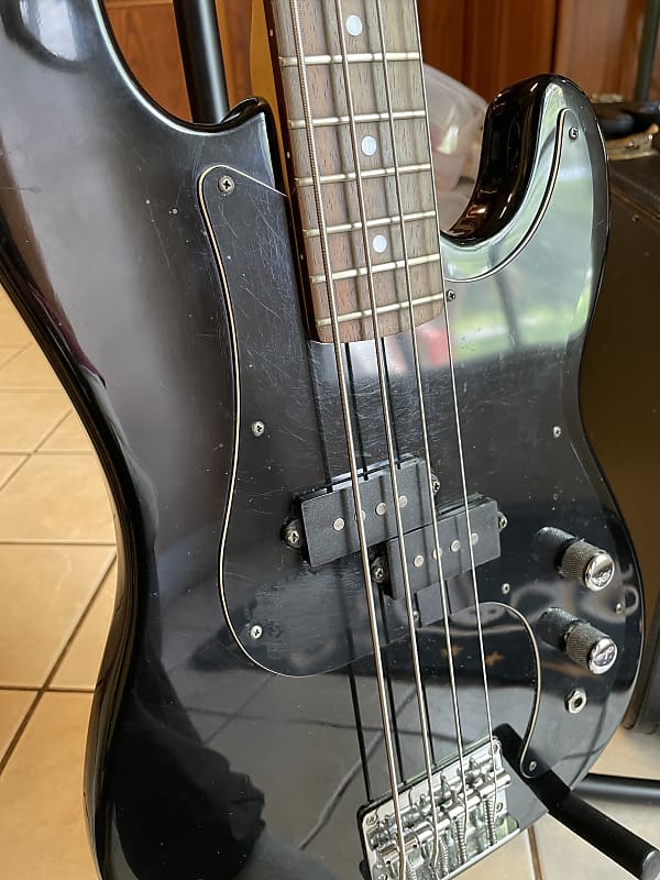 Memphis Short Scale Bass - Black | Reverb