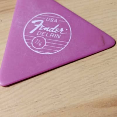 Fender Delrin 114 "Circle-logo" Traingle Guitar Pick | Reverb