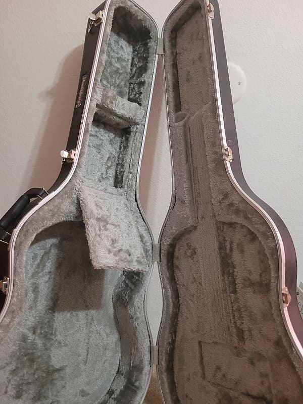 Road Runner Hard shell acoustic guitar case | Reverb