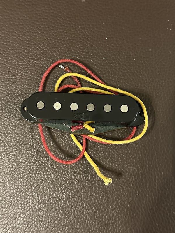 G&L Legacy Middle Pickup Black | Reverb