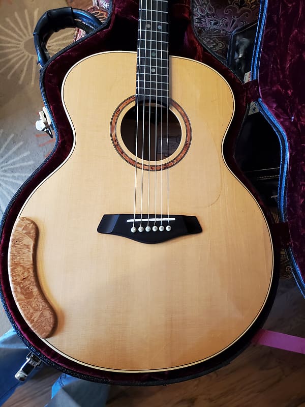 Nowland James 2006 w/OHSC and Fishman Pickup | Reverb